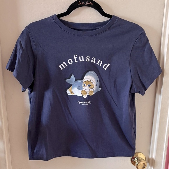 Uniqlo | Tops | Uniqlo X Mofusand Navy Blue Cat Shark Graphic Tshirt ...